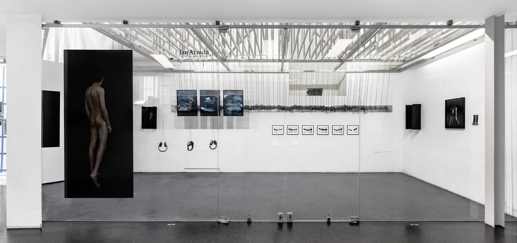 Jan Arnold Gallery: Curated Space & Missing Link - MuseumsQuartier Wien