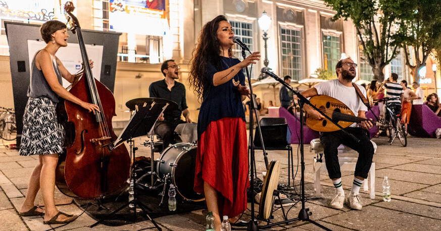 Open Piano Jam Session: bring your instrument